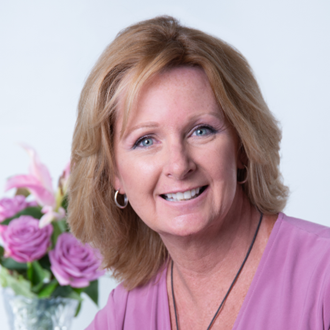 Regina Luffey – WellForm.International